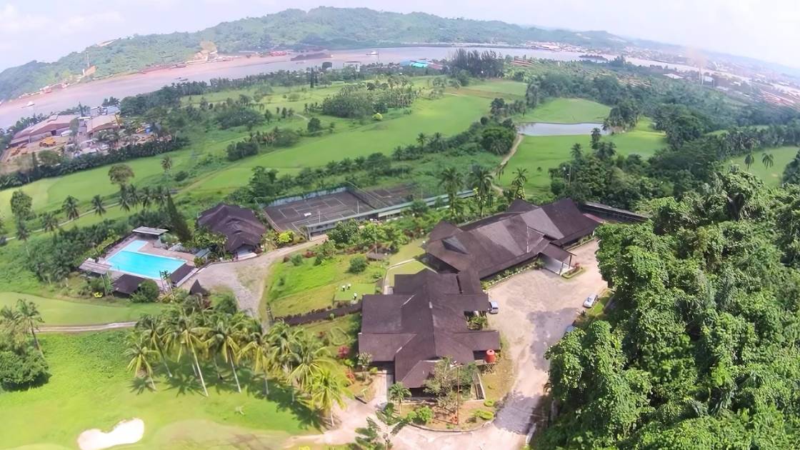 Mahulu Golf Course and Putri Ayu Inn Cottages | Play Golf In Indonesia
